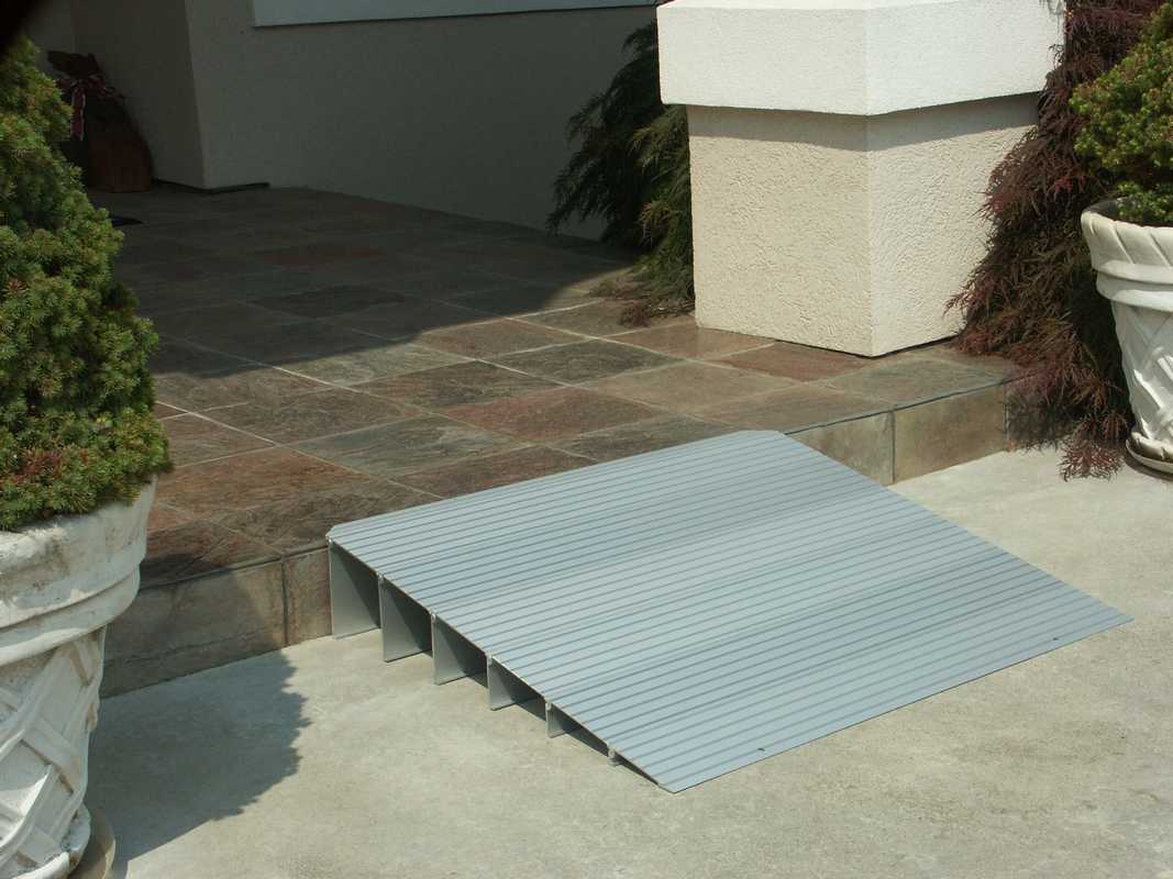Threshold-Portable Ramps Page - Transitions Modular Entry Ramp - Aging ...